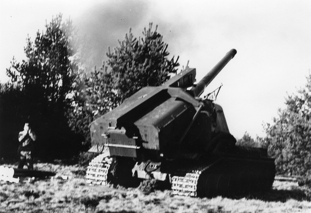 Самоходная артиллерийская установка "Bandkanon 1A" / VK-155 ...