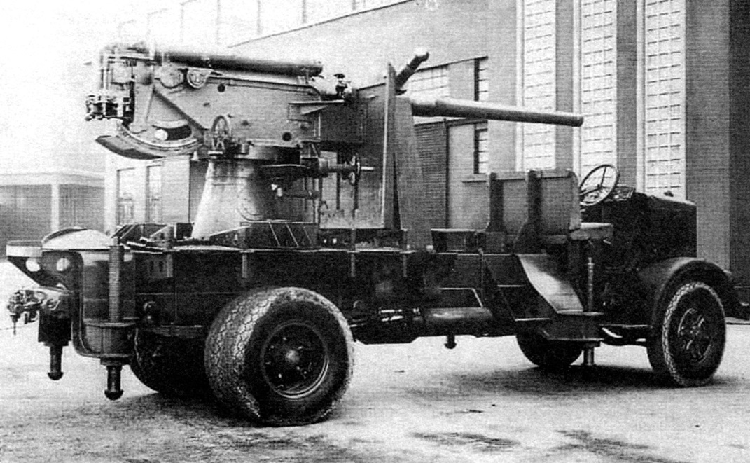 Самоходная артиллерийская установка Autocannone DA 90/53 SU Breda 52 ...